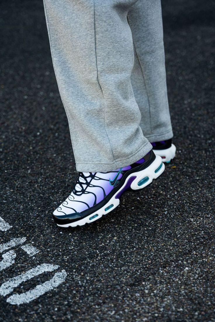 Nike Air Max Plus Reverse Grape - NEXTSNEAKERS