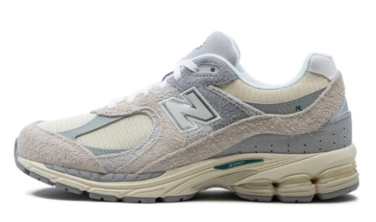 New Balance 2002R Linen - NEXTSNEAKERS